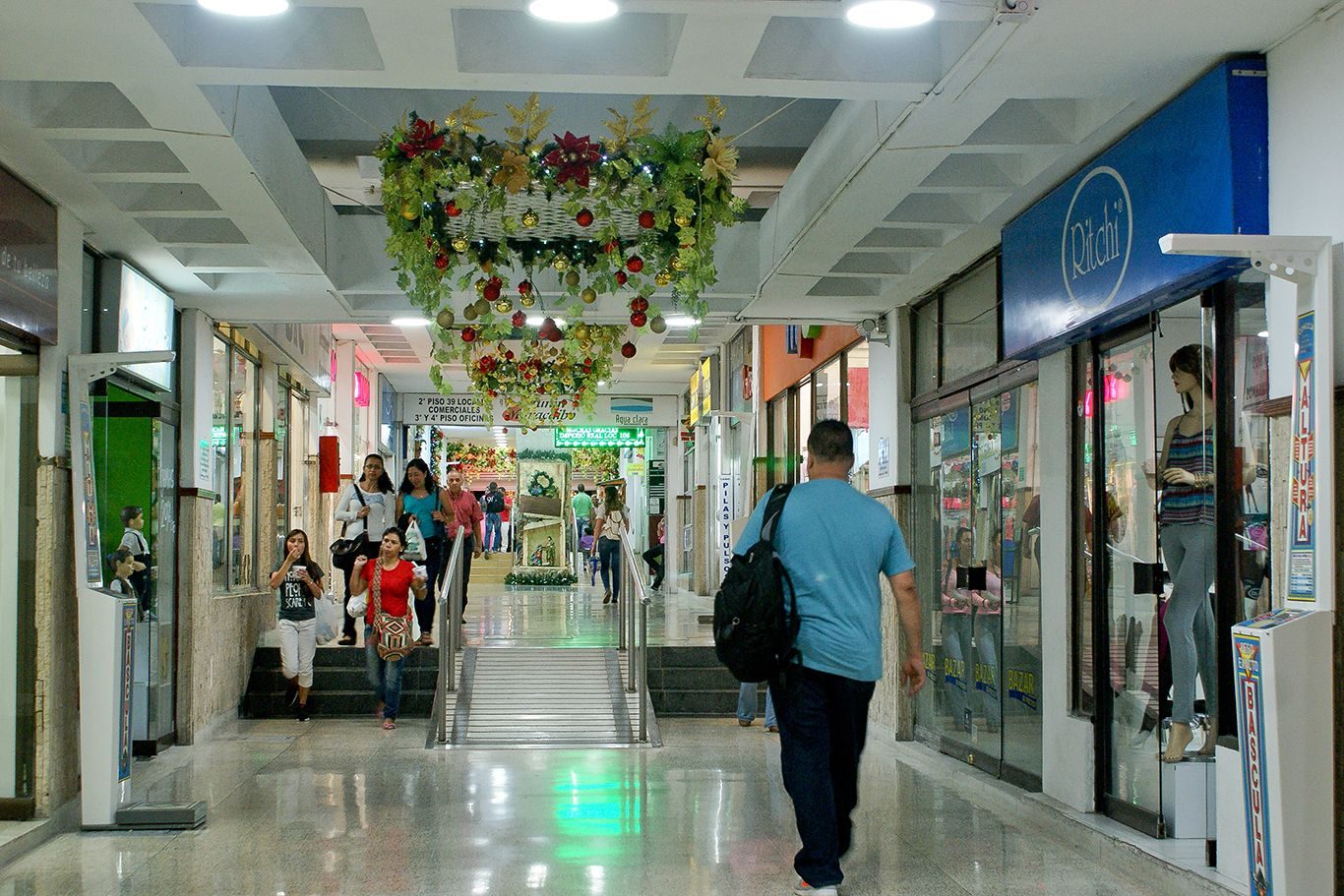 Por qué debería comprar local esta Navidad - Centrópolis